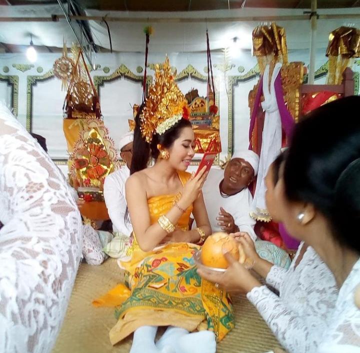 Metatah – A Balinese Teeth Filing 磨牙 – NeverneverLand in Bali 你的忘憂地